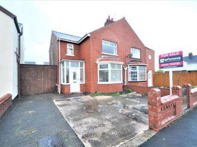 3 Bedrooms Semi detached house for sale in Sherwood Avenue, Layton, Blackpool, Lancashire FY3