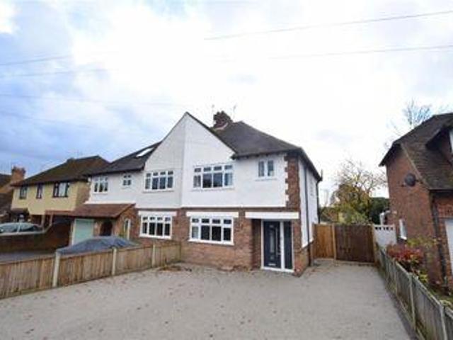 3 Bedrooms Semi detached house for sale in Shirley Way, Bearsted, Maidstone, Kent ME15