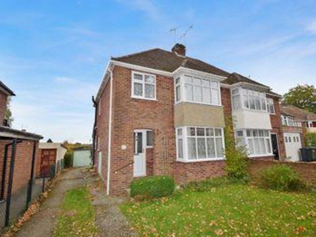 3 Bedrooms Semi detached house for sale in Sidestrand Road, Newbury RG14