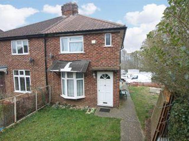 3 Bedrooms Semi detached house for sale in Spearing Road, High Wycombe HP12