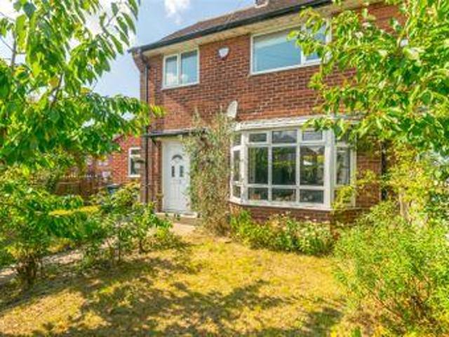 3 Bedrooms Semi detached house for sale in Spen Lane, Leeds, West Yorkshire LS16