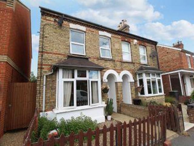 3 Bedrooms Semi detached house for sale in Spring Road, Kempston MK42
