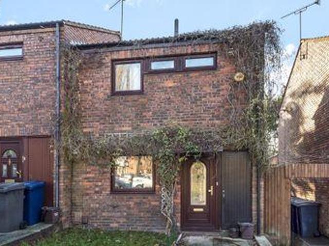 3 Bedrooms Semi detached house for sale in Springfield Close, Woodside Park N12