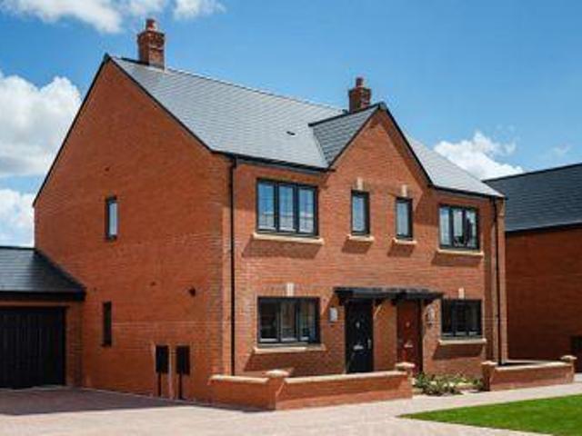 3 Bedrooms Semi detached house for sale in Springhill Road, Dawley, Telford TF4