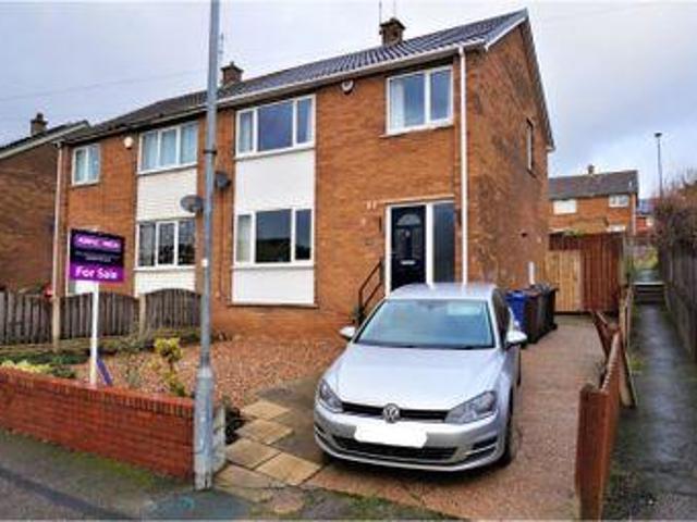 3 Bedrooms Semi detached house for sale in Springwood Road, Hoyland Barnsley S74