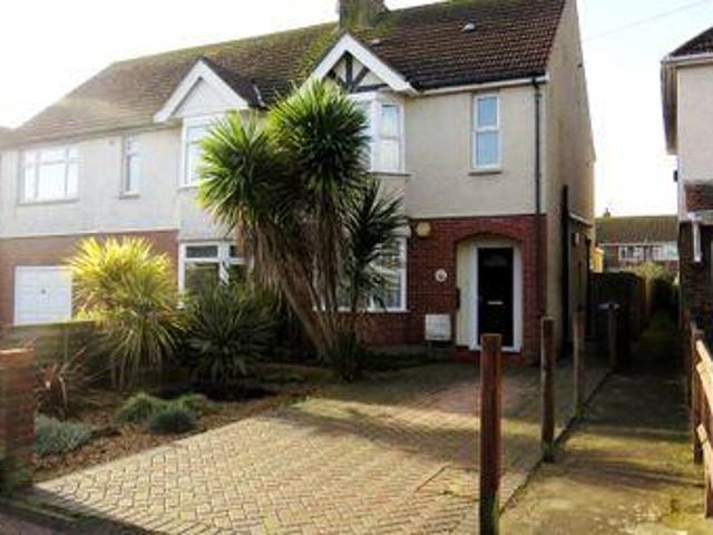 3 Bedrooms Semi detached house for sale in St. Andrews Road, Worthing BN13