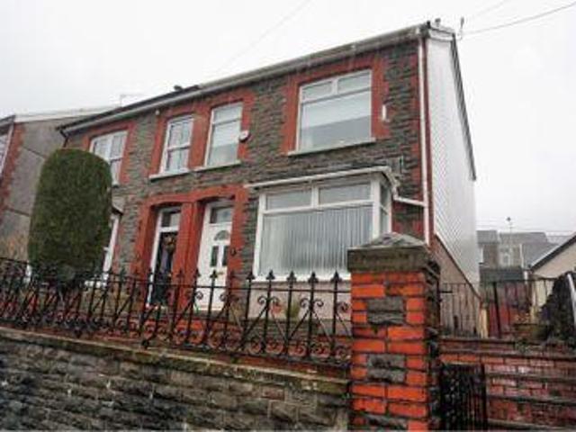 3 Bedrooms Semi detached house for sale in St. Albans Road, Treorchy CF42