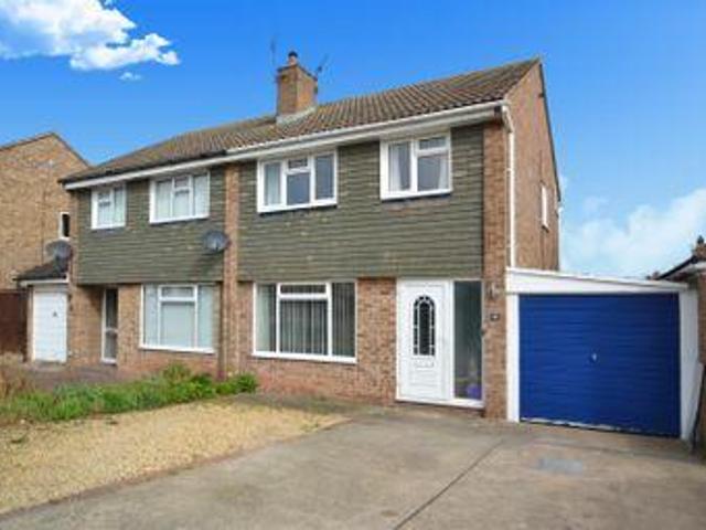 3 Bedrooms Semi detached house for sale in St. Giles Way, Cropwell Bishop, Nottingham NG12
