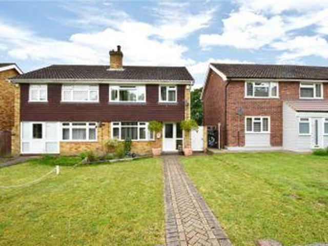 3 Bedrooms Semi detached house for sale in St Davids Road, Hextable, Kent BR8
