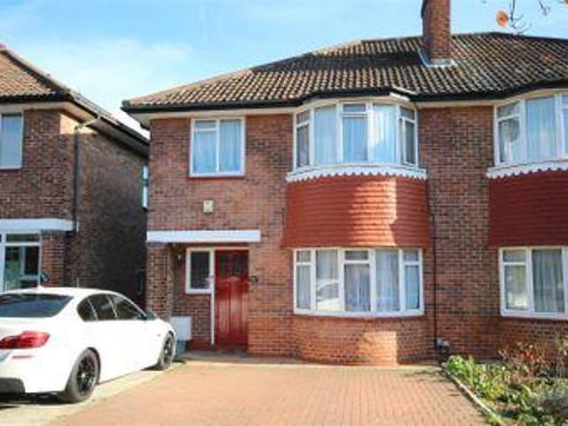 3 Bedrooms Semi detached house for sale in St. Dunstans Avenue, London W3