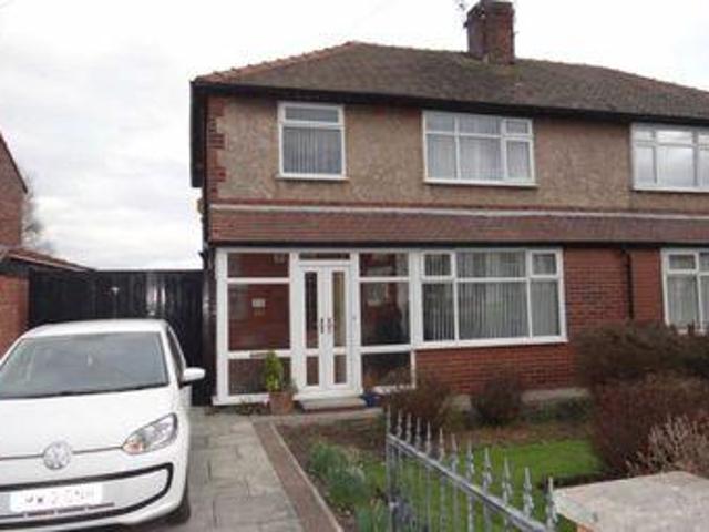 3 Bedrooms Semi detached house for sale in St. Helens Road, Leigh WN7