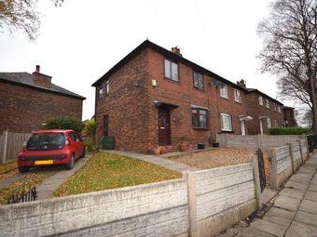 3 Bedrooms Semi detached house for sale in St. Johns Avenue, Westhoughton BL5