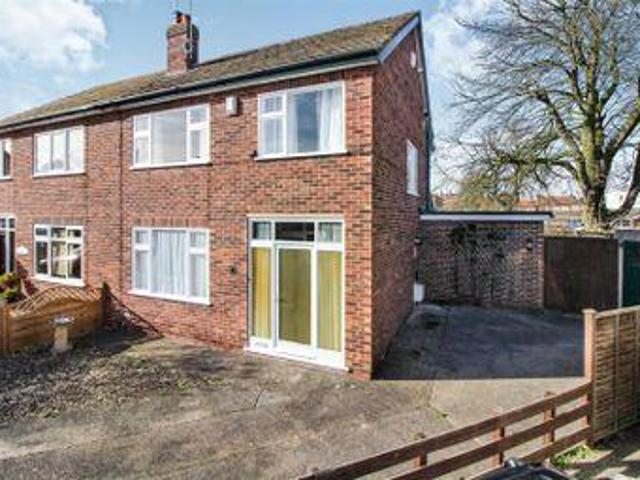 3 Bedrooms Semi detached house for sale in St. Johns Gardens, Driffield YO25