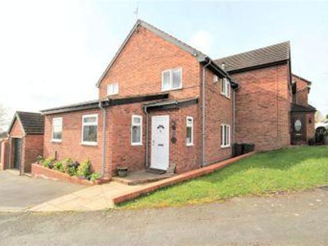 3 Bedrooms Semi detached house for sale in St. Oswalds Close, Malpas SY14