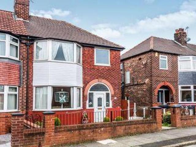 3 Bedrooms Semi detached house for sale in St. Peters Road, Swinton, Manchester, Greater Manchester M27