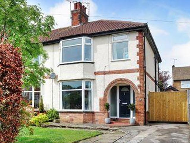 3 Bedrooms Semi detached house for sale in St. Winifreds Avenue, Harrogate HG2