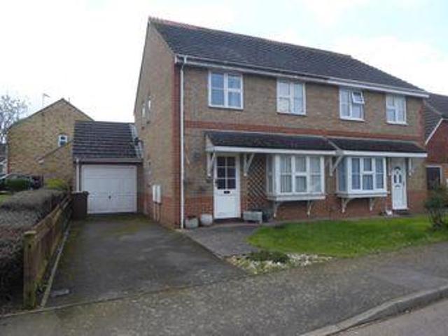 3 Bedrooms Semi detached house for sale in Stoney Bank, Gillingham, Kent ME7