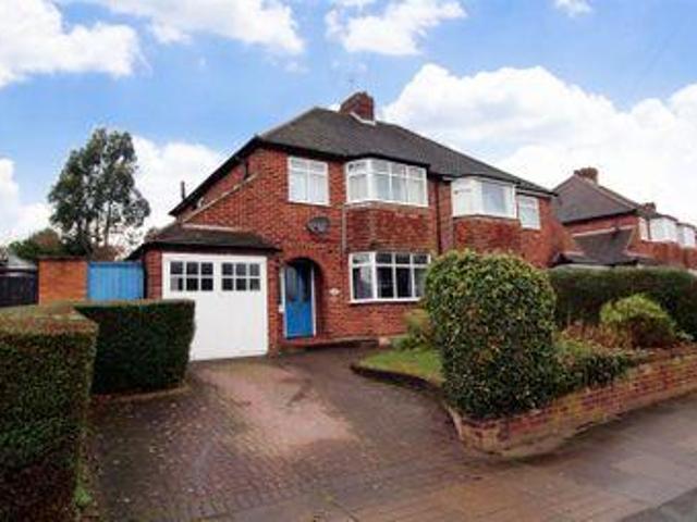 3 Bedrooms Semi detached house for sale in Stoney Road, Coventry CV3