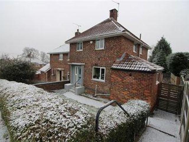 3 Bedrooms Semi detached house for sale in Stradbroke Drive, Sheffield, Sheffield S13