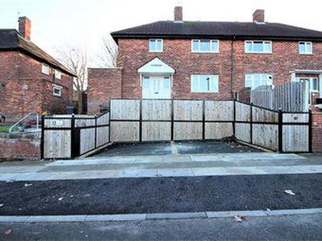 3 Bedrooms Semi detached house for sale in Stradbroke Drive, Stradbroke, Sheffield S13