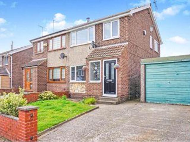 3 Bedrooms Semi detached house for sale in Sussex Crescent, Castleford WF10