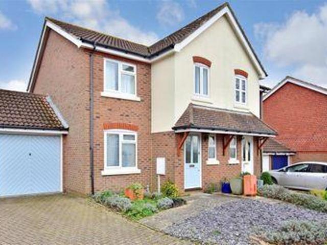 3 Bedrooms Semi detached house for sale in Swan View, Pulborough, West Sussex RH20
