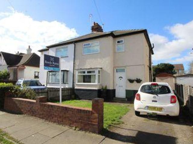 3 Bedrooms Semi detached house for sale in Swinnow Drive, Bramley, Leeds LS13