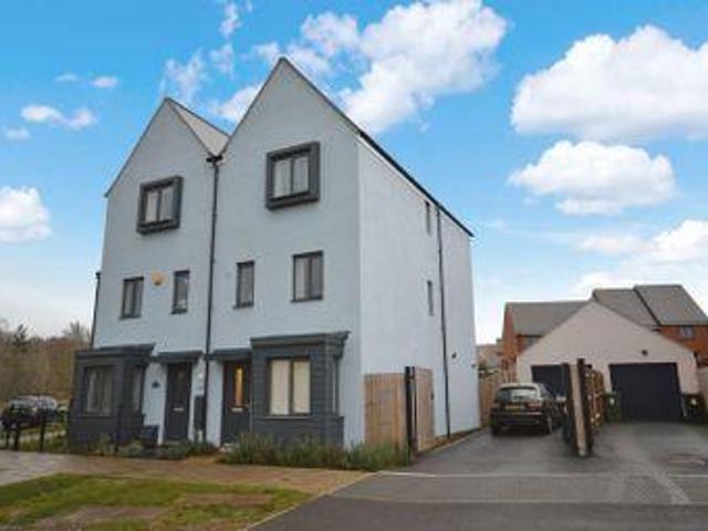3 Bedrooms Semi detached house for sale in Synders Way, Lawley Village, Telford, Shropshire TF3