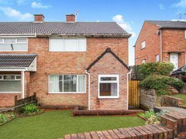3 Bedrooms Semi detached house for sale in Pound Road, Kingswood, Bristol BS15