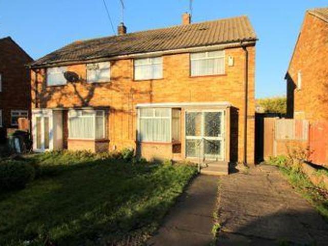 3 Bedrooms Semi detached house for sale in Poynters Road, Luton, Bedfordshire LU4