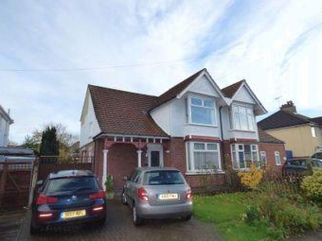 3 Bedrooms Semi detached house for sale in Podsmead Road, Linden, Gloucester GL1