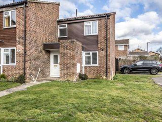 3 Bedrooms Semi detached house for sale in Palmers Close, Maidenhead SL6