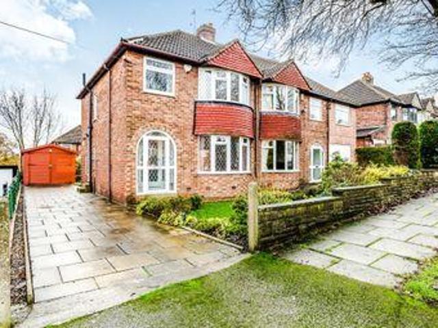 3 Bedrooms Semi detached house for sale in Park Hill Drive, Bradford BD8