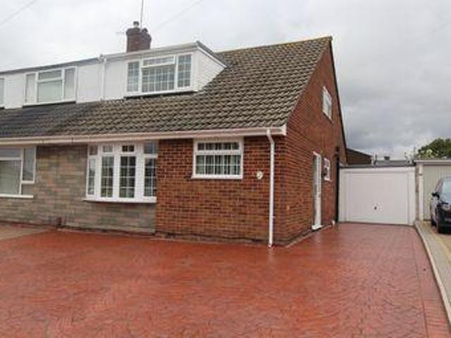 3 Bedrooms Semi detached house for sale in Petherton Road, Hengrove, Bristol BS14