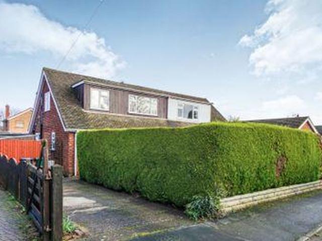 3 Bedrooms Semi detached house for sale in Peel Crescent, Chester CH3