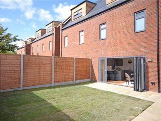 3 Bedrooms Semi detached house for sale in Perne Road, Cambridge, Cambridgeshire CB1
