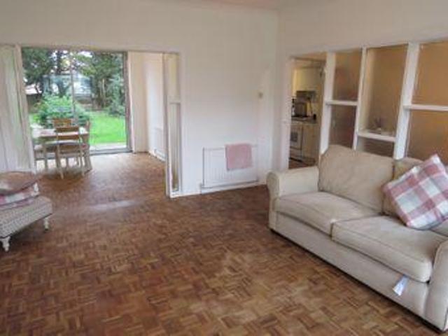 3 Bedrooms Semi detached house for sale in Philip Close, Heath, Cardiff CF14