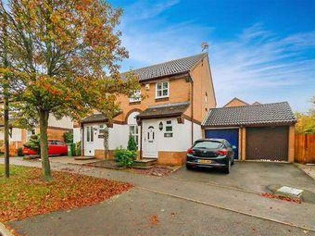 3 Bedrooms Semi detached house for sale in Pickering Drive, Emerson Valley, Milton Keyes, Bucks MK4
