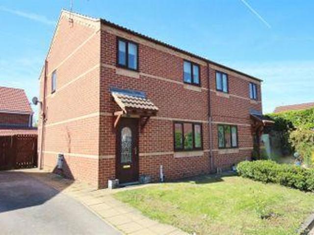 3 Bedrooms Semi detached house for sale in Pinfold View, Pollington, Goole DN14