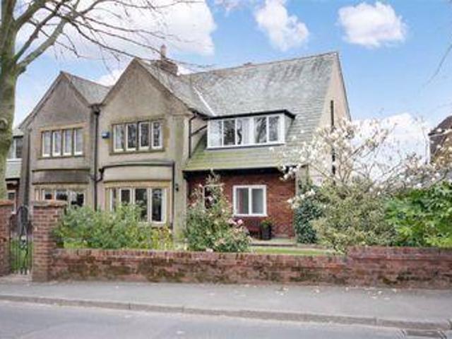 3 Bedrooms Semi detached house for sale in Pleasington Lane, Blackburn BB2