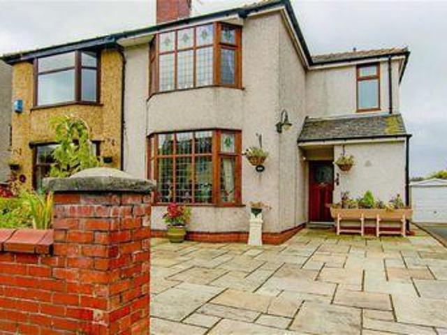 3 Bedrooms Semi detached house for sale in Preston Old Road, Feniscowles, Blackburn BB2