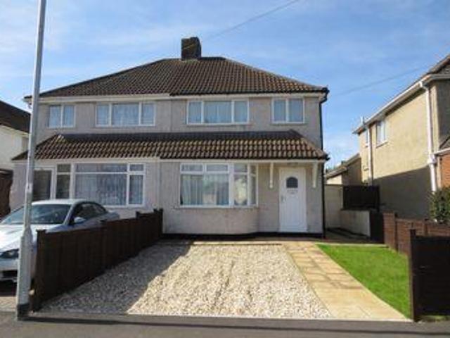 3 Bedrooms Semi detached house for sale in Pretoria Road, Patchway, Bristol BS34