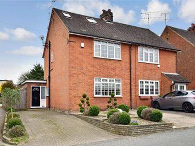 3 Bedrooms Semi detached house for sale in Priests Lane, Shenfield, Brentwood, Essex CM15