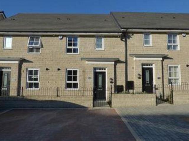 3 Bedrooms Semi detached house for sale in Pudding Lane, Hyde, Greater Manchester SK14