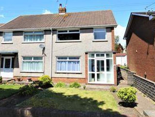 3 Bedrooms Semi detached house for sale in Quarry Dale, Rumney, Cardiff CF3