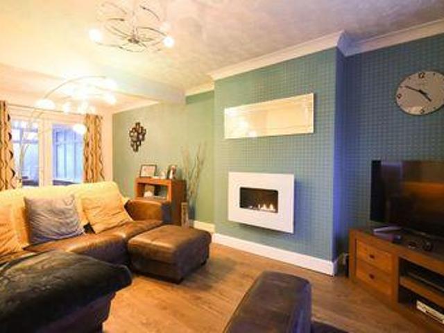 3 Bedrooms Semi detached house for sale in Quebec Road, Blackburn BB2