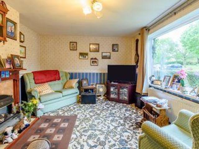 3 Bedrooms Semi detached house for sale in Queens Mead, Lund, Driffield YO25