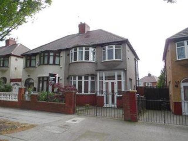 3 Bedrooms Semi detached house for sale in Queens Drive, Stoneycroft, Liverpool, Merseyside L13