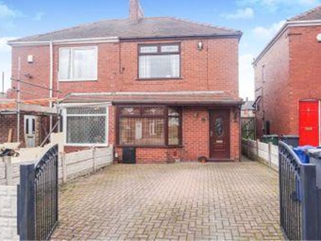 3 Bedrooms Semi detached house for sale in Queens Gardens, Barnsley S73