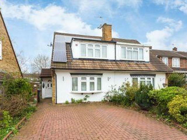 3 Bedrooms Semi detached house for sale in Quinta Drive, Arkley, Barnet EN5